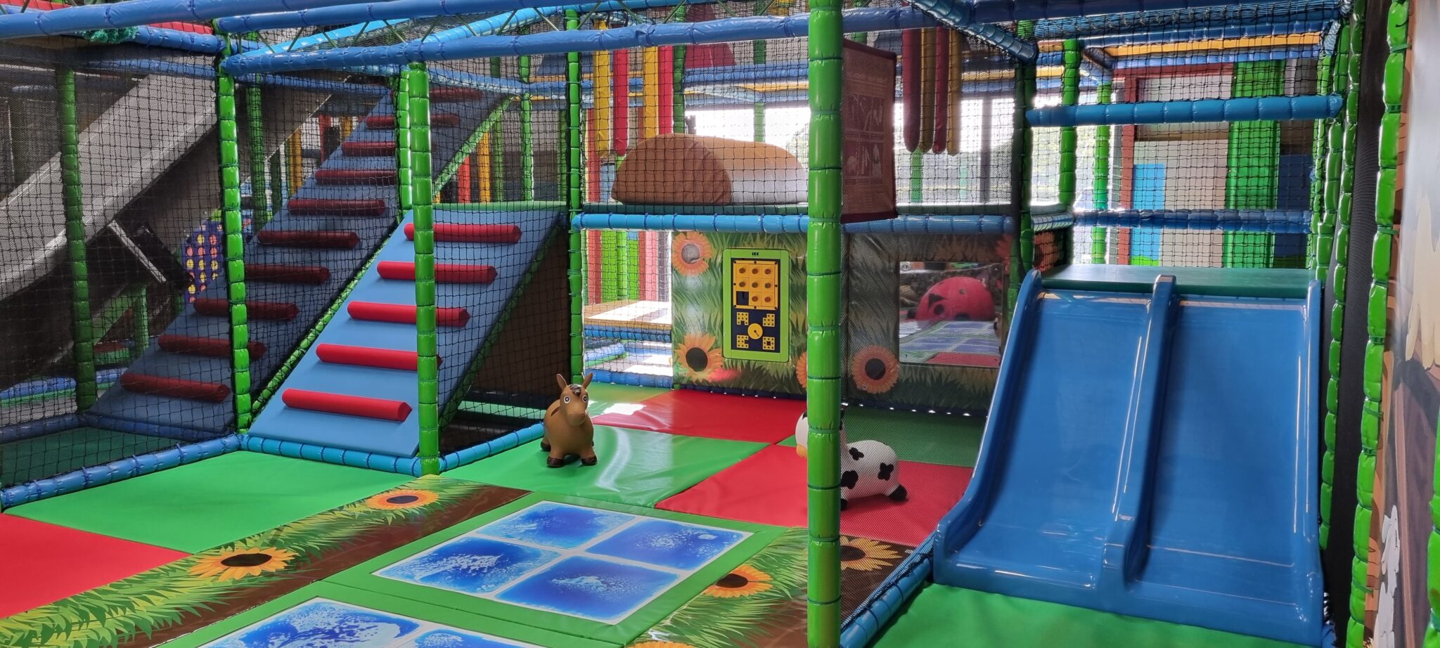 Exciting change to soft play! - Hall Farm Park